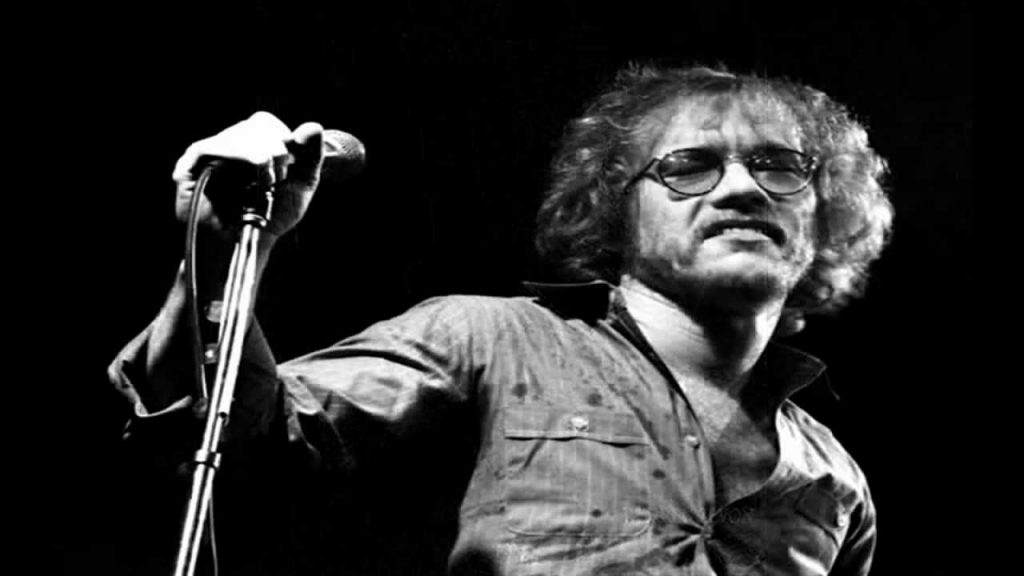 Listen: Warren Zevon @ Tower Theater, Philadelphia, PA – April 22, 1980 ...