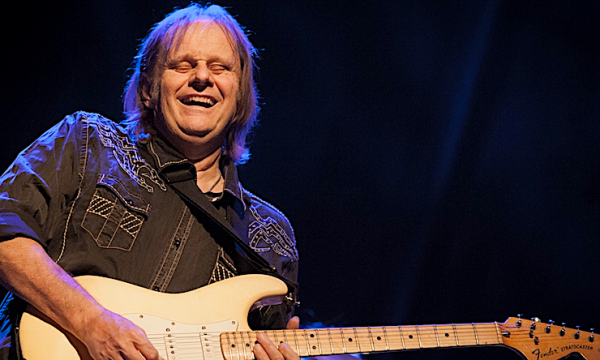 Walter Trout sings 3 Bob Dylan songs – Happy 70th Birthday Walter Trout ...